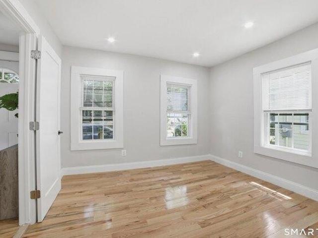 house with 2 bedroom, New Haven CT ES104148847
