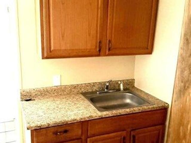 house with 2 bedroom, New Haven CT ES105124853