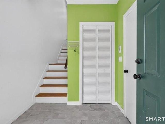 house with 2 bedroom, New Haven CT ES105143020