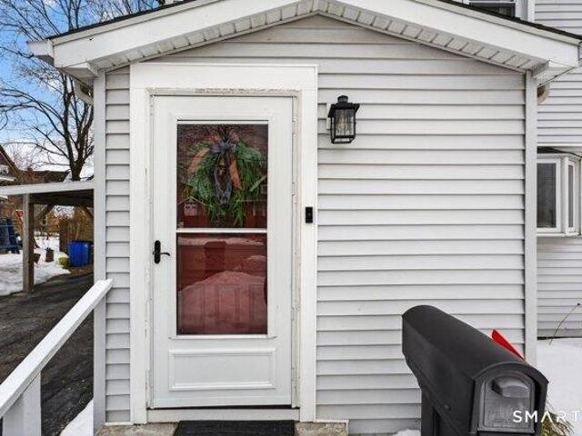 house with 2 bedroom, New London CT DS102258389