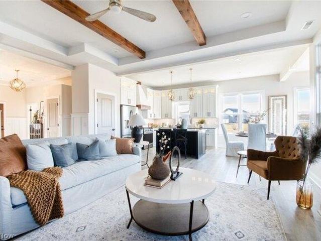 house with 2 bedroom, New Middletown OH DLS92892461