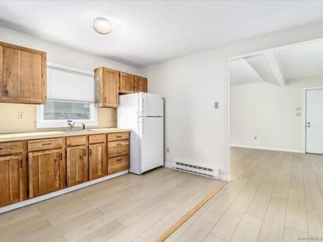 house with 2 bedroom, New Milford CT DLS101662031