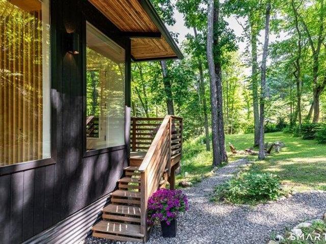 house with 2 bedroom, New Milford CT DS104264410