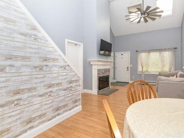 house with 2 bedroom, New Milford CT ES102827480