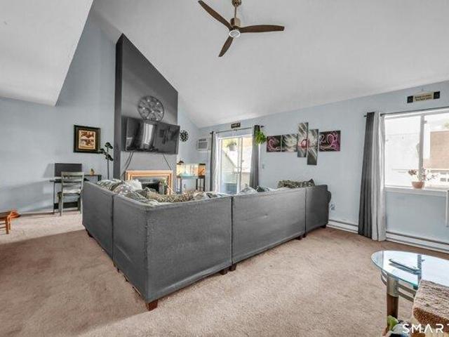 house with 2 bedroom, New Milford CT ES104477613