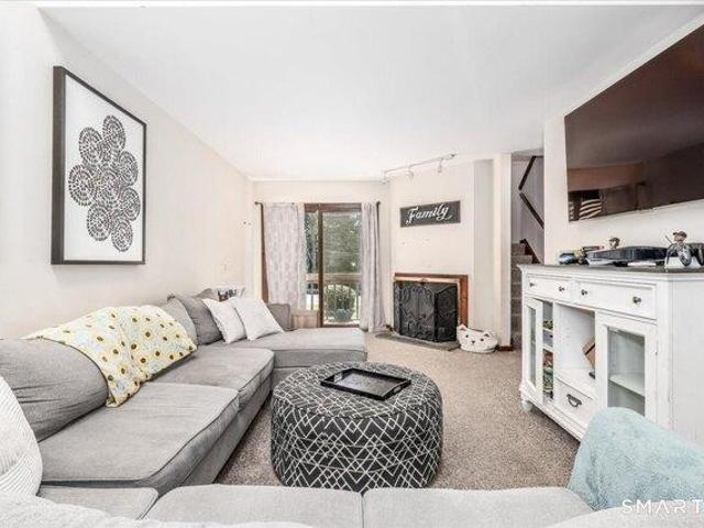 house with 2 bedroom, New Milford CT ES104567271