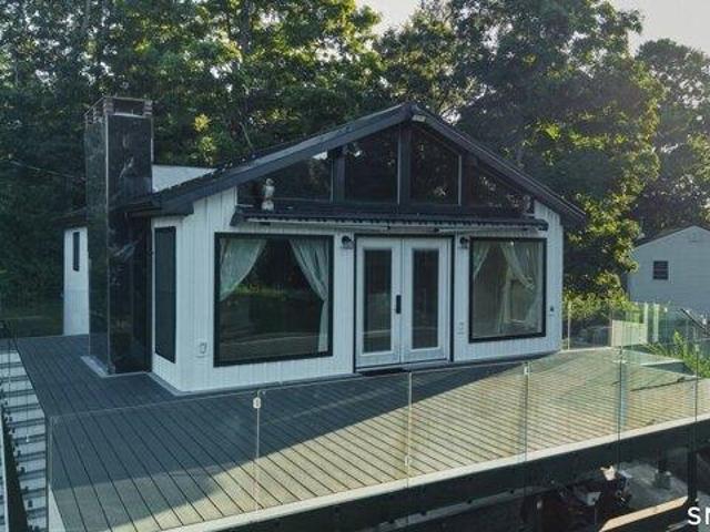 house with 2 bedroom, New Milford CT ES105159326
