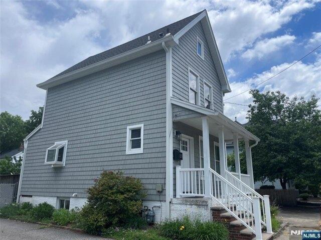 house with 2 bedroom, New Milford NJ ES104835774