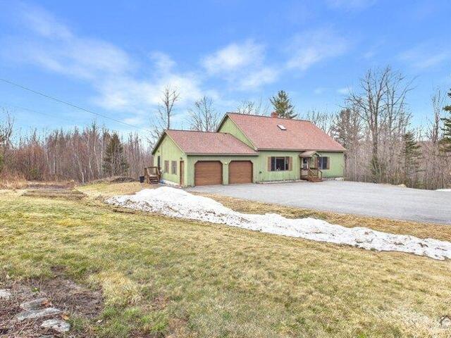 house with 2 bedroom, New Sharon ME DS102560094