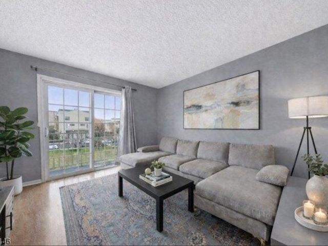 house with 2 bedroom, Newark NJ DS102315480