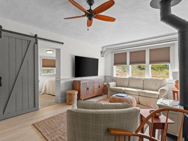 house with 2 bedroom, Newburyport MA ES103494581