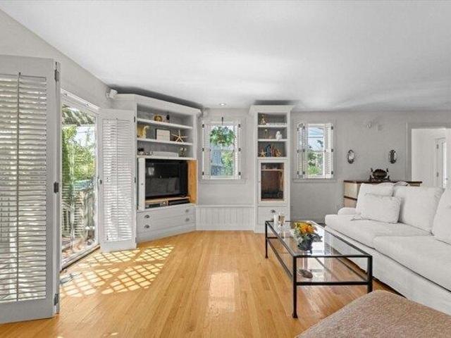 house with 2 bedroom, Newburyport MA ES105041186