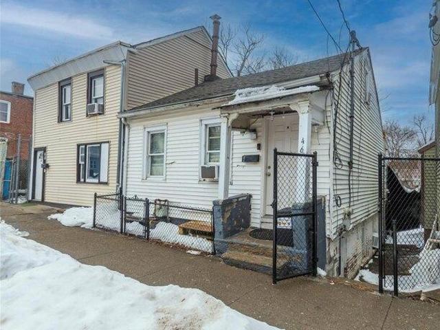 house with 2 bedroom, Newburgh NY ES103627941