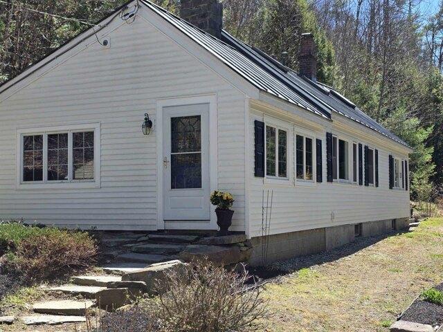 house with 2 bedroom, Newfane VT DLS102061723