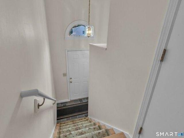 house with 2 bedroom, Newington CT DS103162087