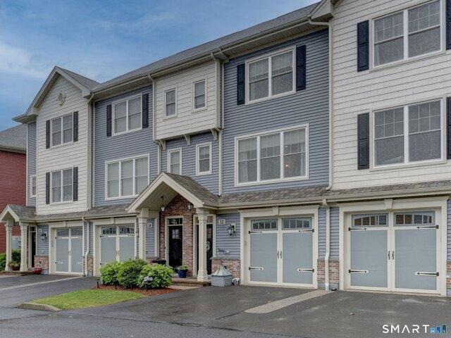 house with 2 bedroom, Newington CT DS104076352