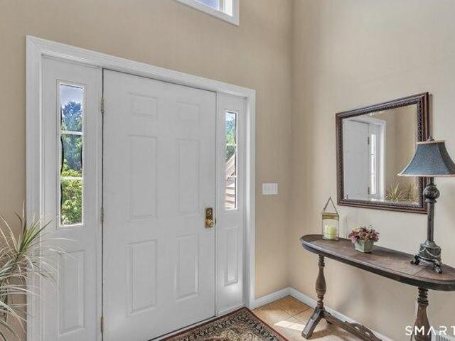 house with 2 bedroom, Newington CT DS104352278