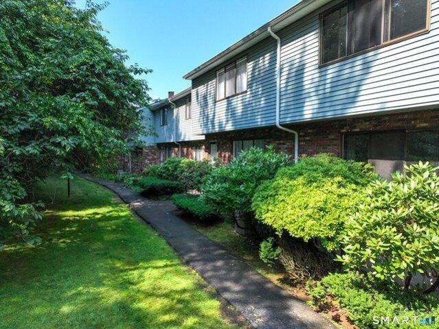 house with 2 bedroom, Newington CT ES103621450