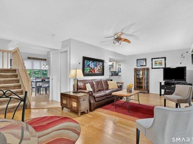 house with 2 bedroom, Newington CT ES104192235