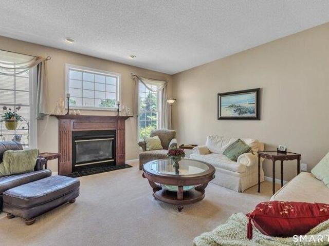 house with 2 bedroom, Newington CT ES105158359