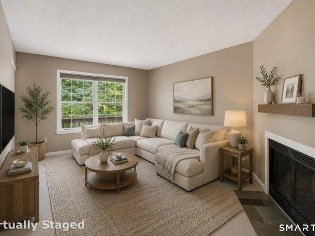 house with 2 bedroom, Newington CT ES105206938