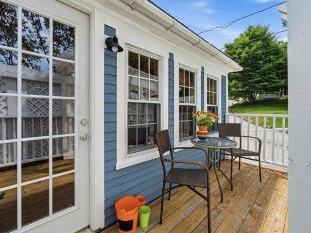 house with 2 bedroom, Newmarket NH ES105125814