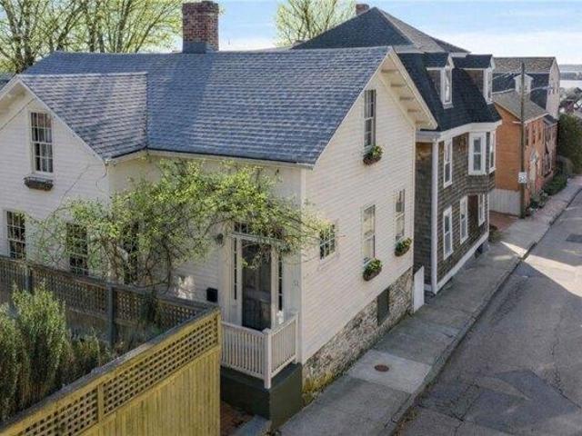 house with 2 bedroom, Newport RI DS102156223