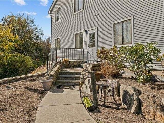 house with 2 bedroom, Newport RI DS102216897