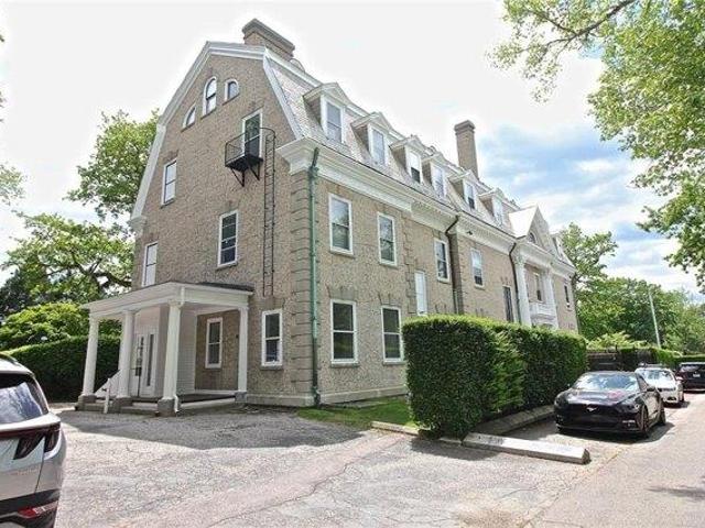 house with 2 bedroom, Newport RI ES104511620