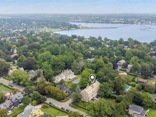 house with 2 bedroom, Newport RI ES102959702