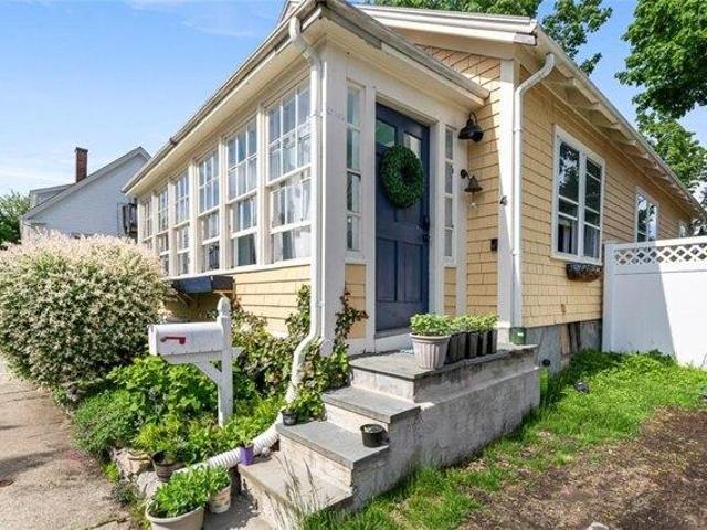 house with 2 bedroom, Newport RI ES103160312