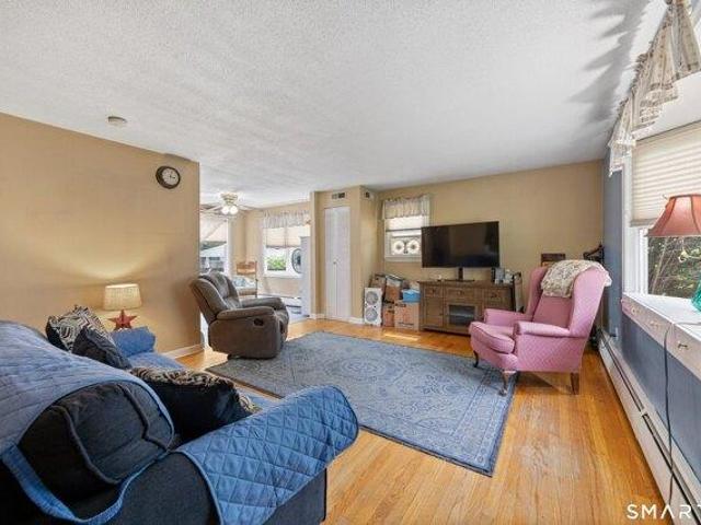 house with 2 bedroom, North Branford CT DS104076845