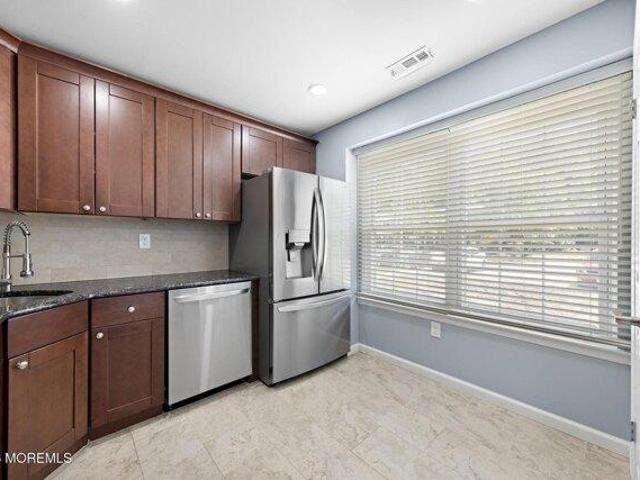 house with 2 bedroom, North Brunswick NJ ES105205386