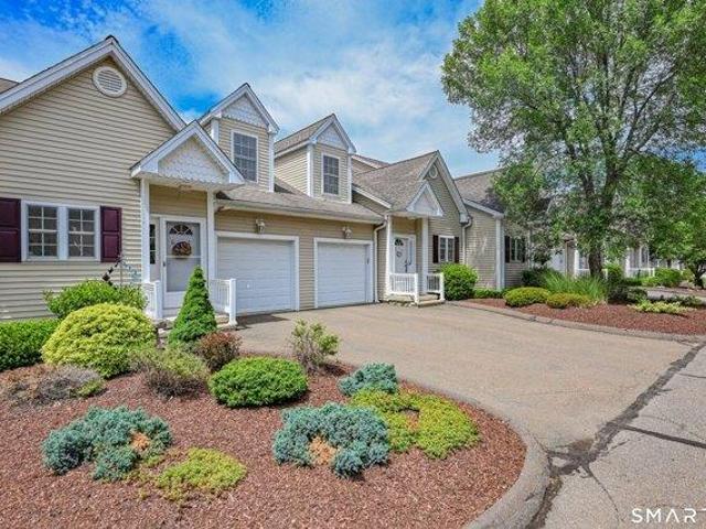 house with 2 bedroom, North Haven CT ES104809476