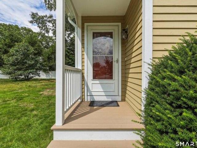 house with 2 bedroom, North Haven CT ES105141013