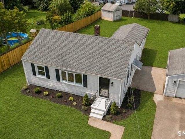 house with 2 bedroom, North Haven CT ES105114452