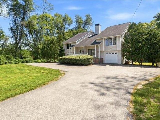 house with 2 bedroom, North Kingstown RI DLS102959893