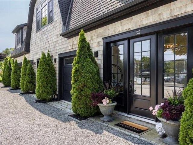 house with 2 bedroom, North Kingstown RI DLS103018149