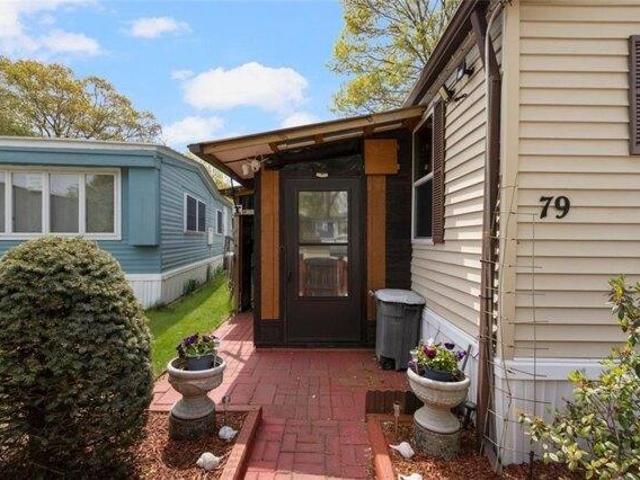 house with 2 bedroom, North Kingstown RI ES104905105
