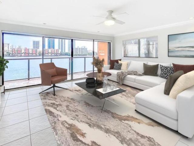 house with 2 bedroom, North Miami Beach FL FL DLS102243835