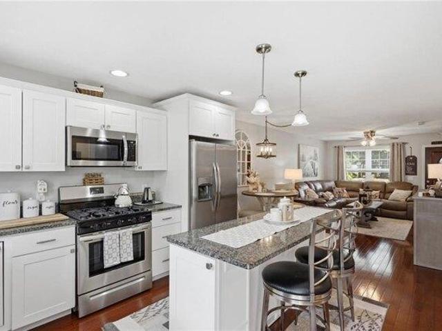 house with 2 bedroom, North Providence RI DS103885570
