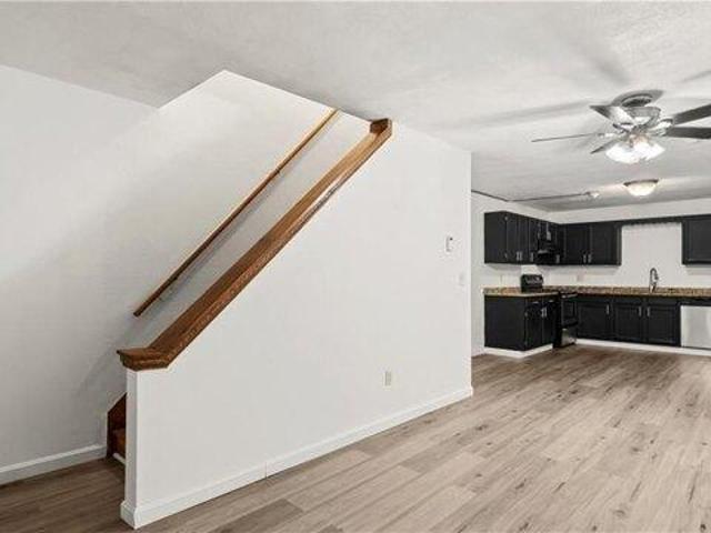 house with 2 bedroom, North Providence RI ES105079704