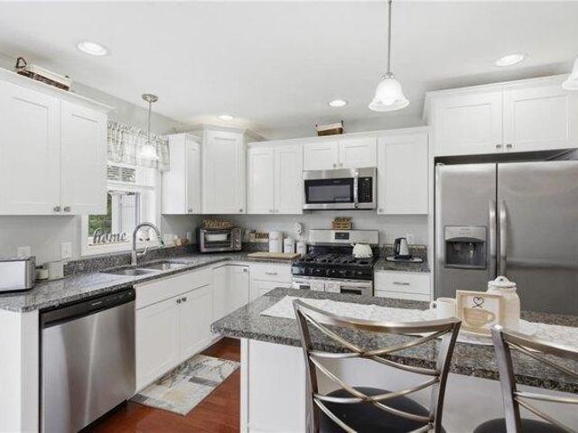 house with 2 bedroom, North Providence RI ES103885570