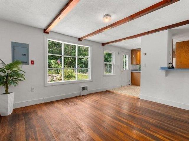 house with 2 bedroom, North Reading MA ES105106491