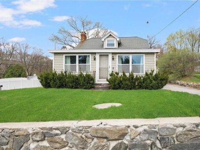 house with 2 bedroom, North Smithfield RI DLS102779989