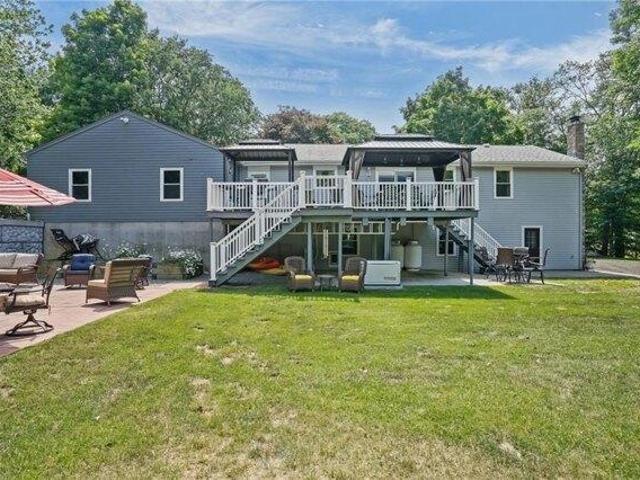 house with 2 bedroom, North Smithfield RI ES104010168