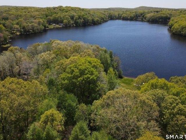 house with 2 bedroom, North Stonington CT DLS102724410