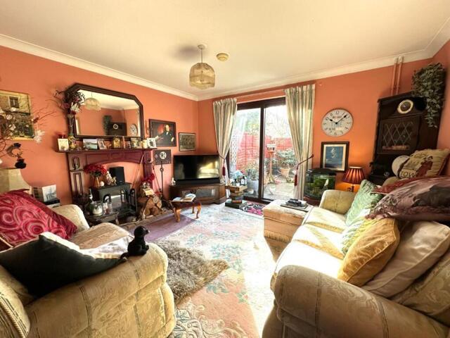 For Sale 2 Bedroom House Northampton Northamptonshire DLS89339534