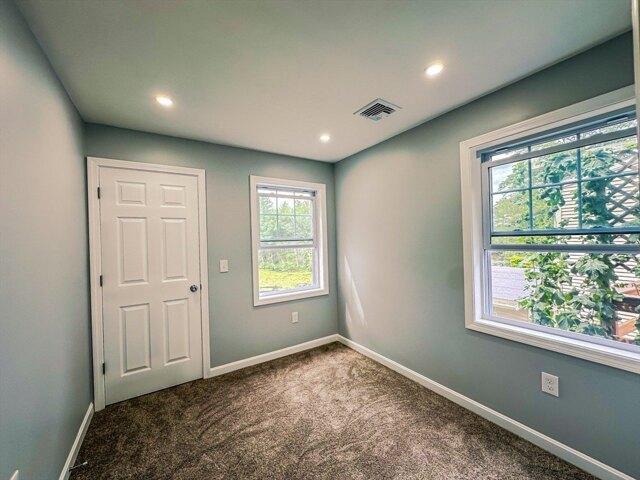 house with 2 bedroom, Northborough MA DS102029414