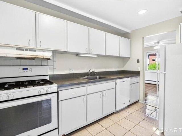 house with 2 bedroom, Norwalk CT DS104148251